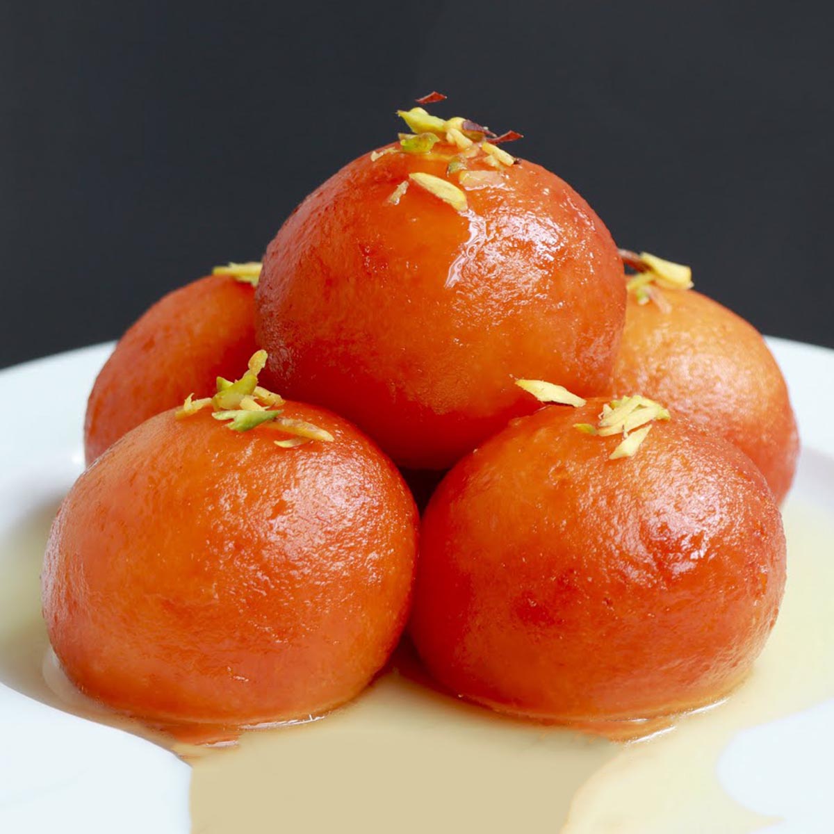 Lalmohon | Send Gifts to Bangladesh | Utshob.com
